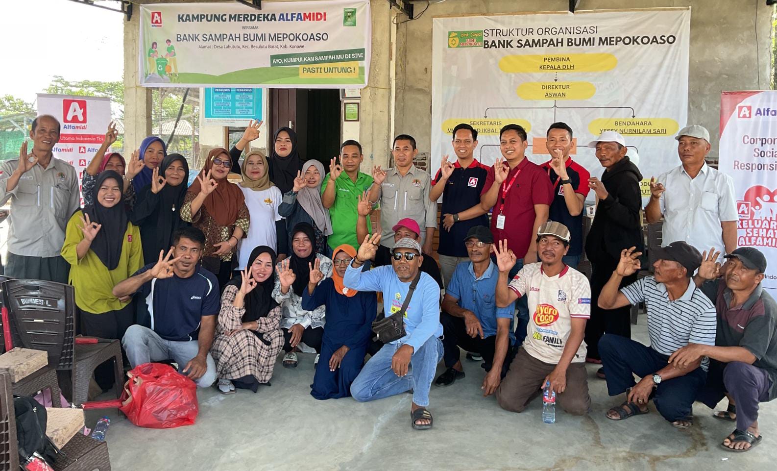 Budidaya Maggot dan Kelola Sampah, Alfamidi Dorong Warga Konawe Berdaya - KolomRakyat.com